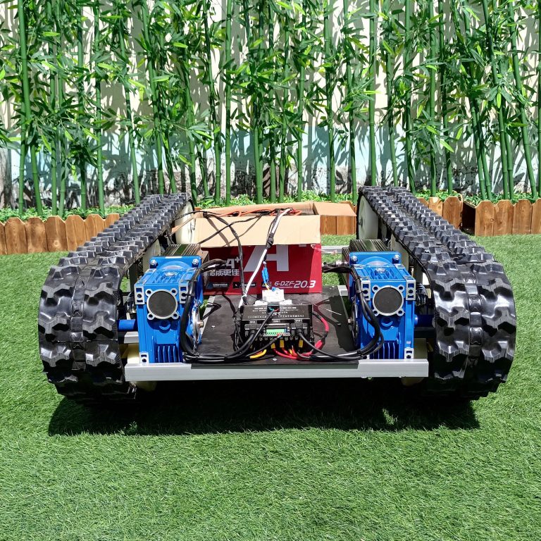 Shock-Absorbing High-Speed Remote Controlled Track Chassis With FPV ...